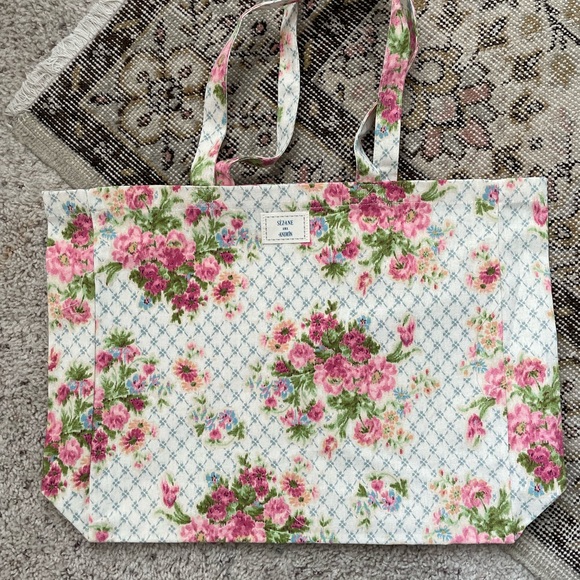 Sezane | Bags | Sezane Ama Andion Floral Tote Bag | Poshmark